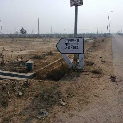 Residential land / Plot for sale in Yamuna Expressway Authority Plots ...